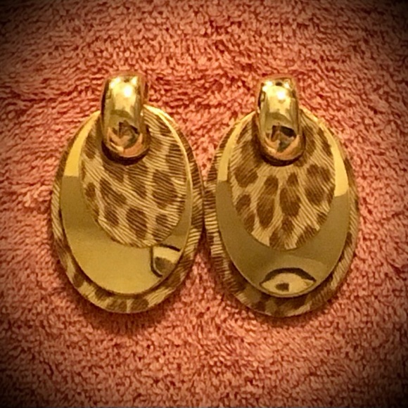 Jewelry | Vintage Animal Print Textured And Gold Toned Oval Loops ...